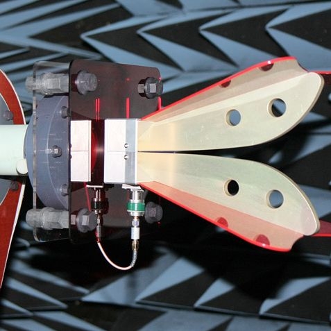 Antenna Testing Chamber Laboratory Photo Gallery ... See How It's Done